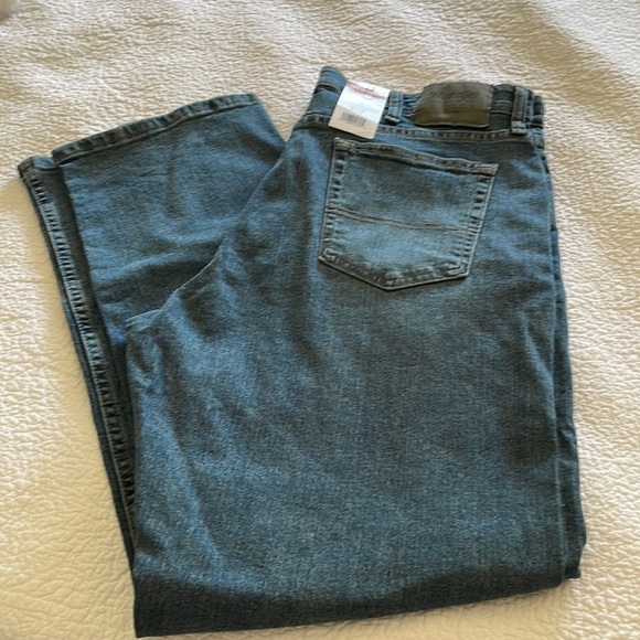 Wrangler | Jeans | Nwt Mens Wrangler Comfort Fit Waist Jeans Size 36x3 ...